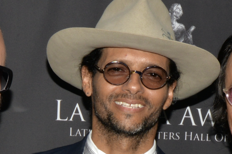 Draco Rosa lanza video del tema 'EL RÍO DE LA VIDA' | Kiosko Magazine
