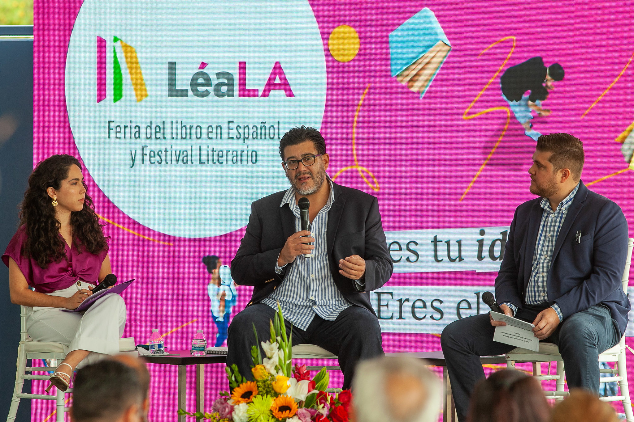 LéaLA promueve libros, fomenta la lectura en español y une comunidades ...